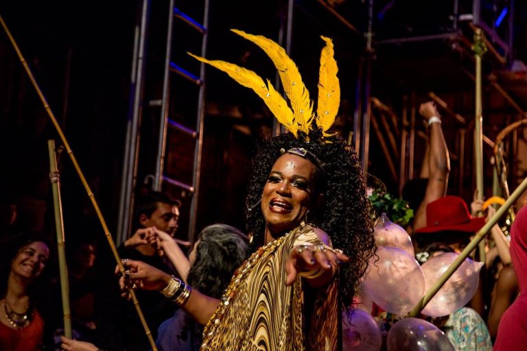 20 fotos desvendam “Bacantes” do Teatro Oficina – Miguel Arcanjo