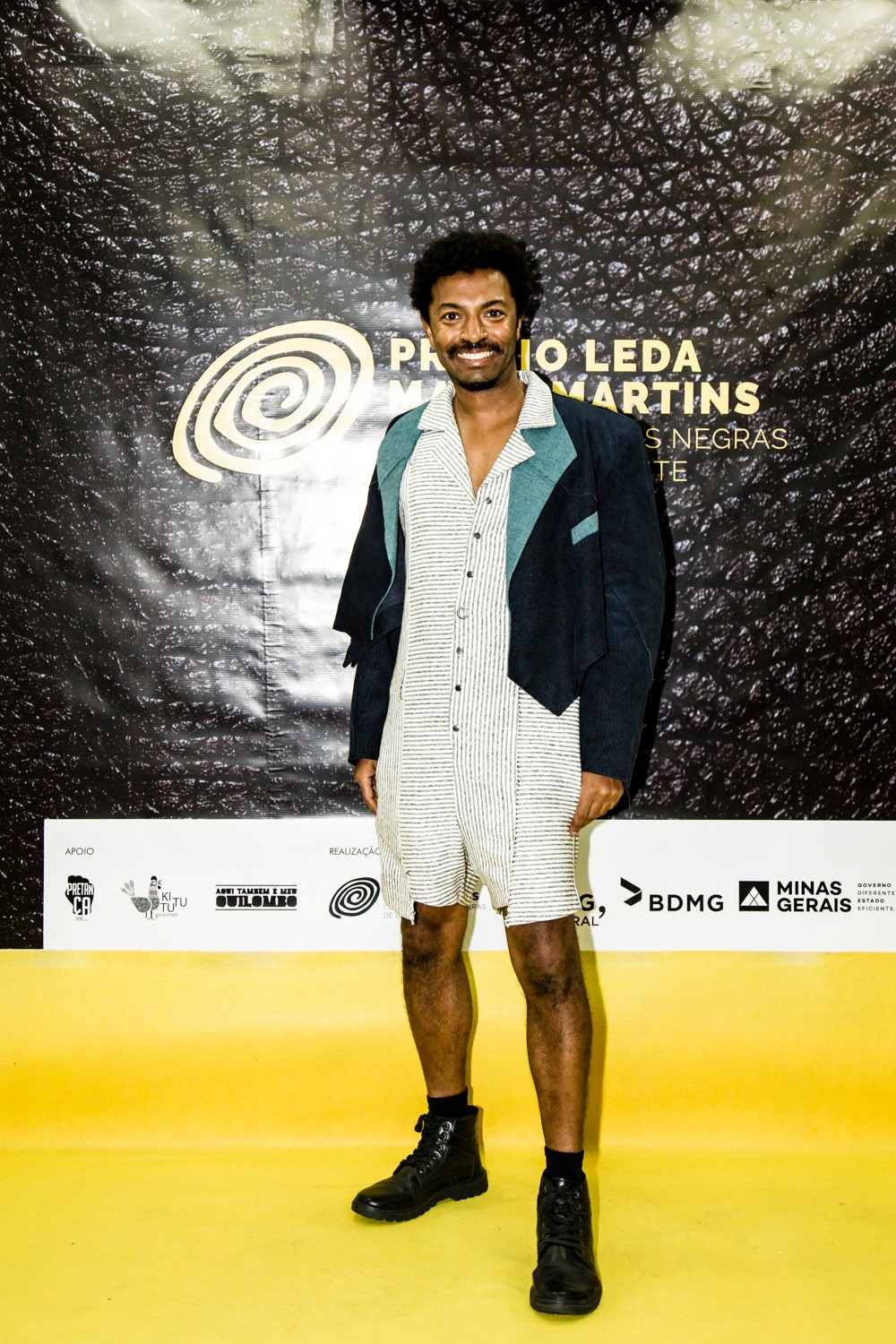 Prêmio Leda Maria Martins homenageia Hilton Cobra em edição online ...