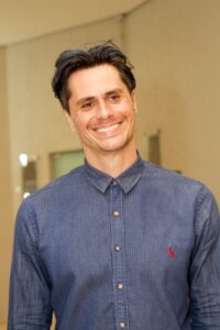 O Deus de Spinoza volta ao Teatro Itália Bandeirantes sob fortes ...