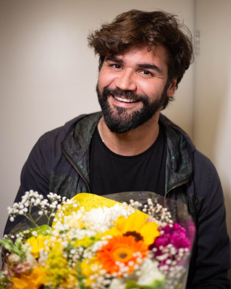 Crítica: A Tropa tem brilho de Otavio Augusto em drama que reflete ...