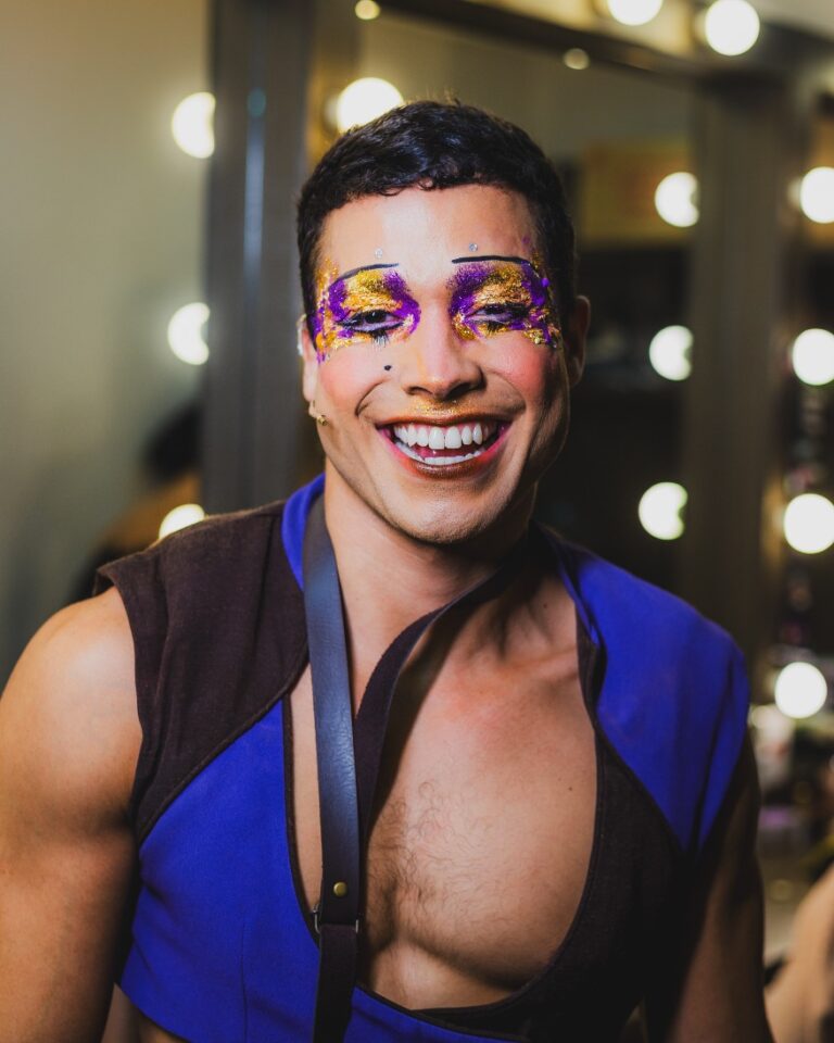 Crítica: Cabaret Kit Kat Club mostra a força soberana de uma excelente ...