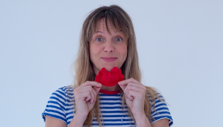 Carol Hubner estreia como diretora em Santa Selene do Olho Tapado da ...